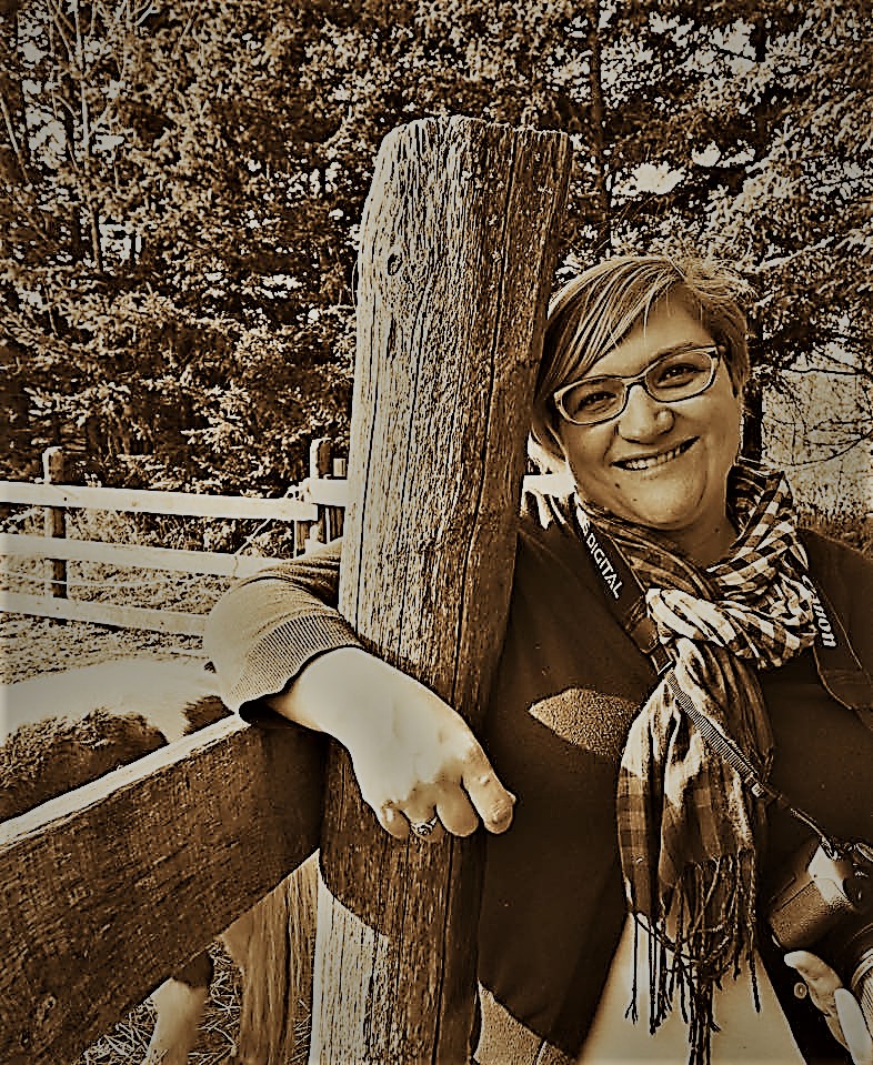 Lisa Clarke — Living Life Her Own Way – JOURNEY Magazine